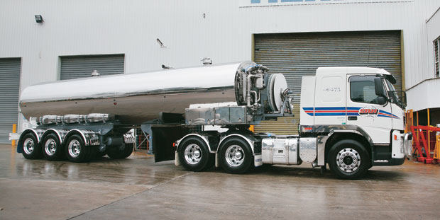Tieman hits the 4000 mark - Trailer Magazine
