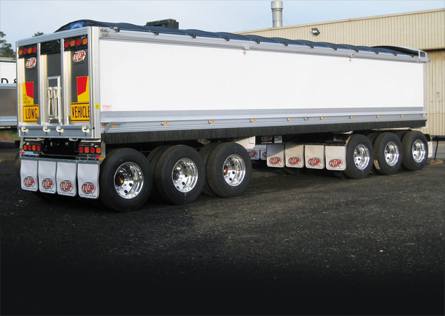 BTE rolls out new six-axle dog trailer - Trailer Magazine