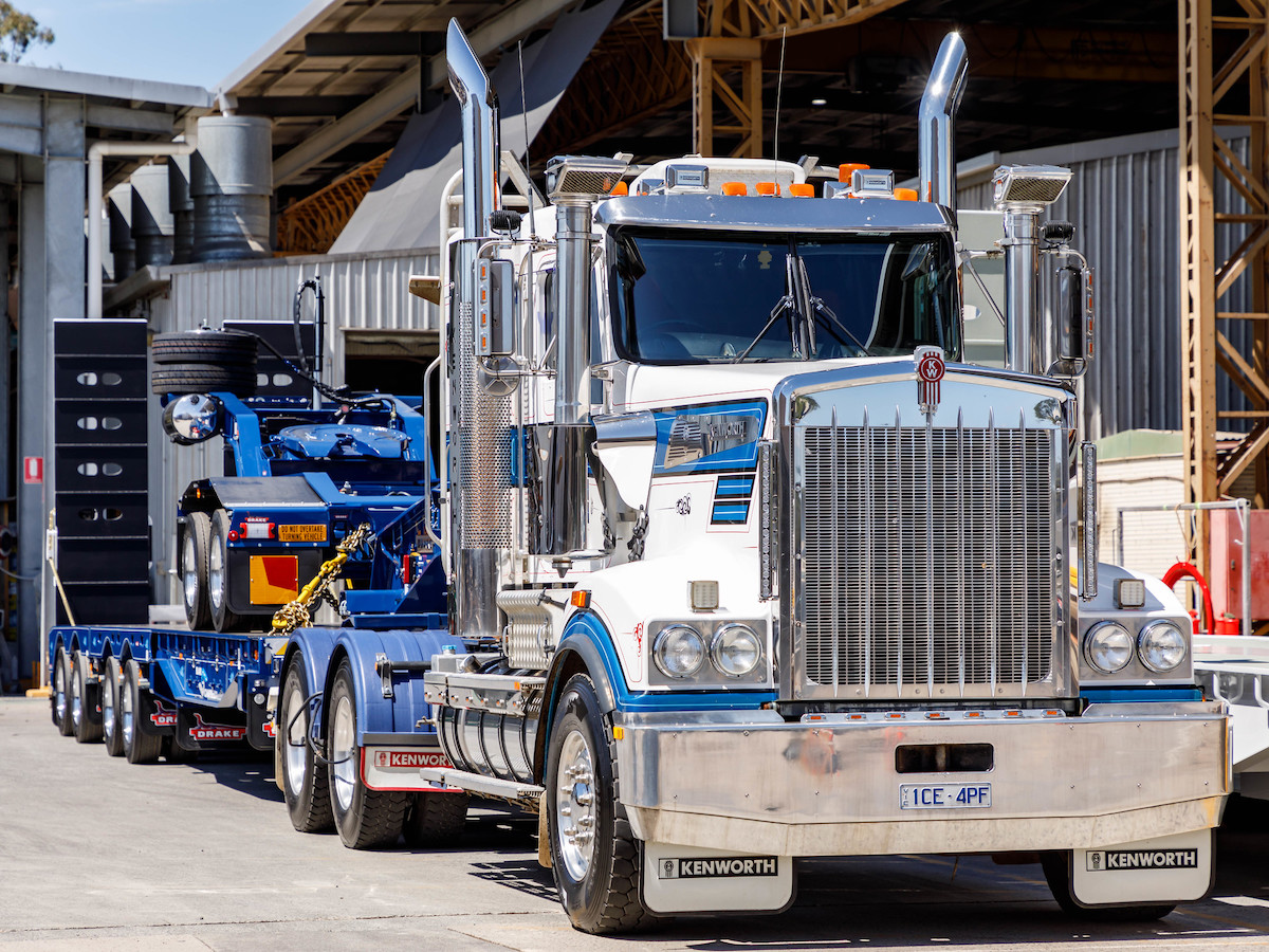 Blair & Campbell acquires new Drake 4x4 Deck Widener - Trailer Magazine