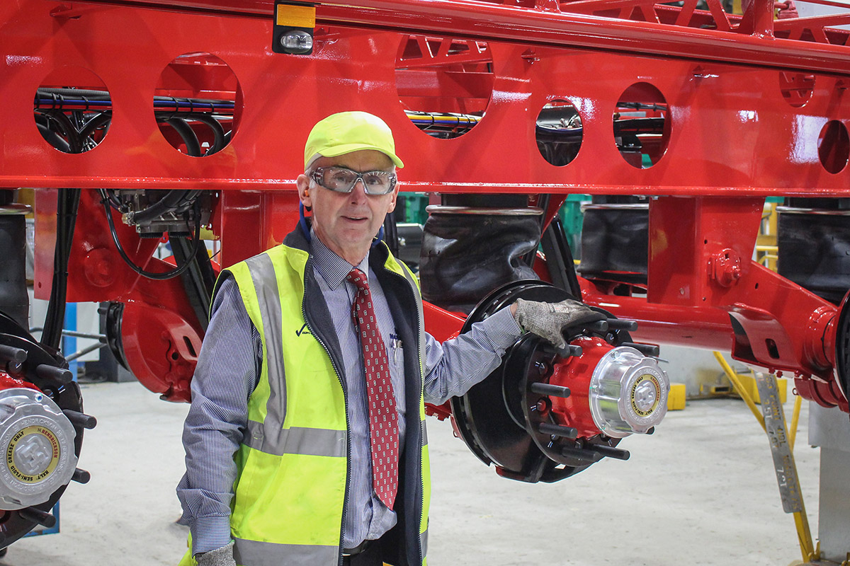 MaxiTRANS honours Greg Brown - Trailer Magazine