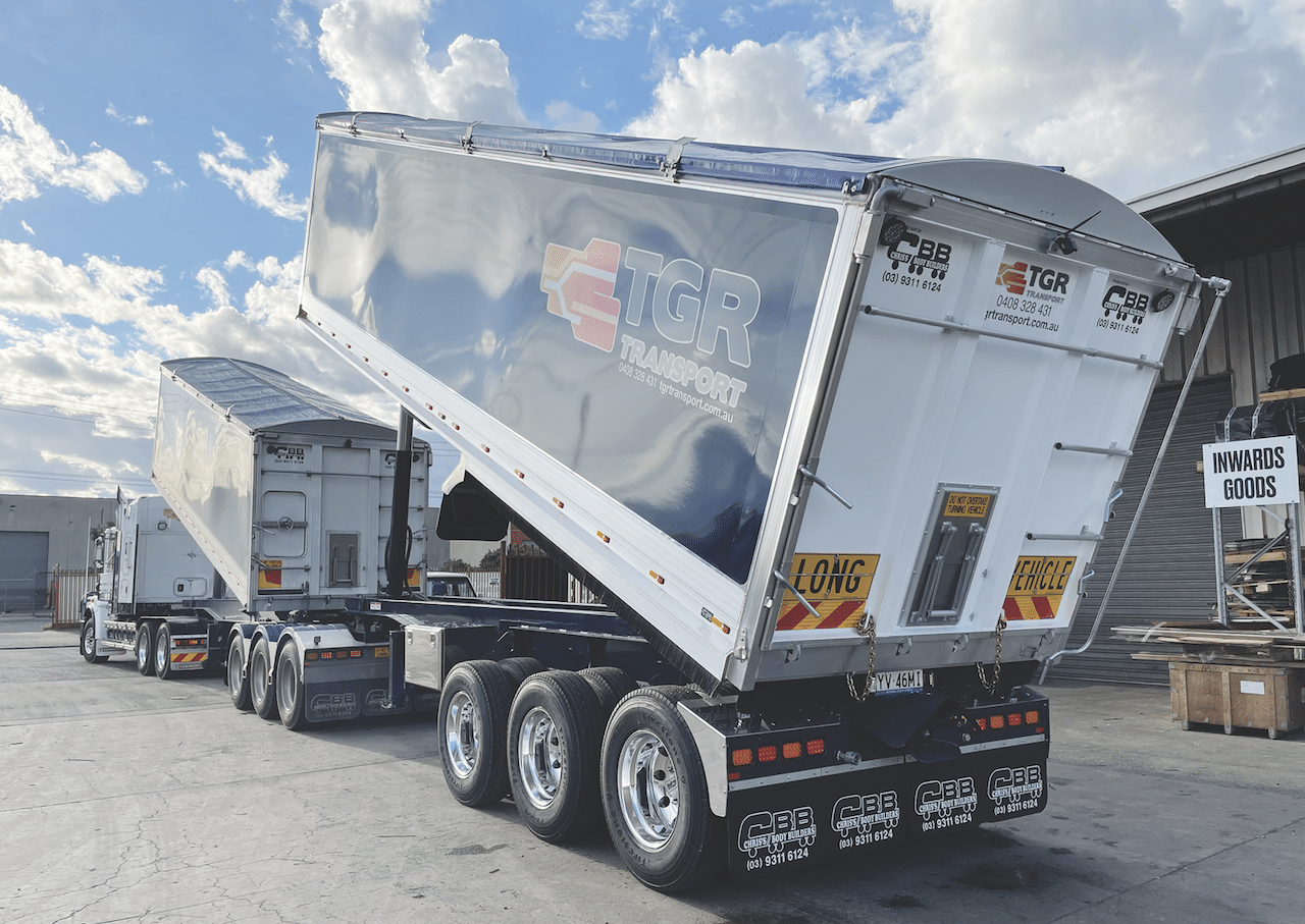 Making lightweight bulk tippers with York and SAF - Trailer Magazine