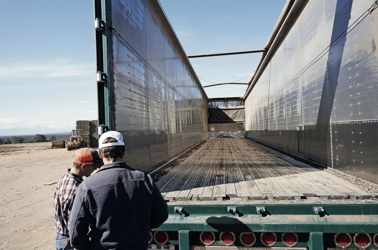 Fleets run strong with Walking Floor trailers - Trailer Magazine